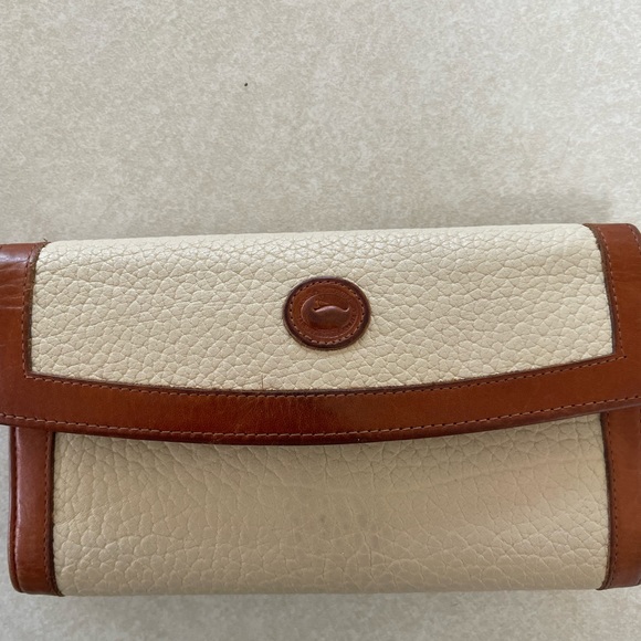 Dooney & Bourke | Bags | Dooney Bourke Pebble Leather Trifold Wallet ...